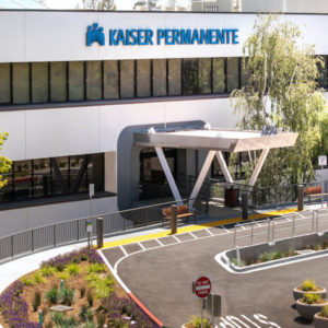 KAISER PERMANENTE - Red Top